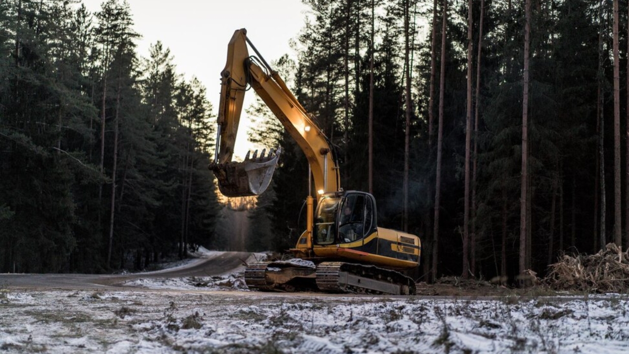 Demolition vs. Deconstruction: Key Differences Explained